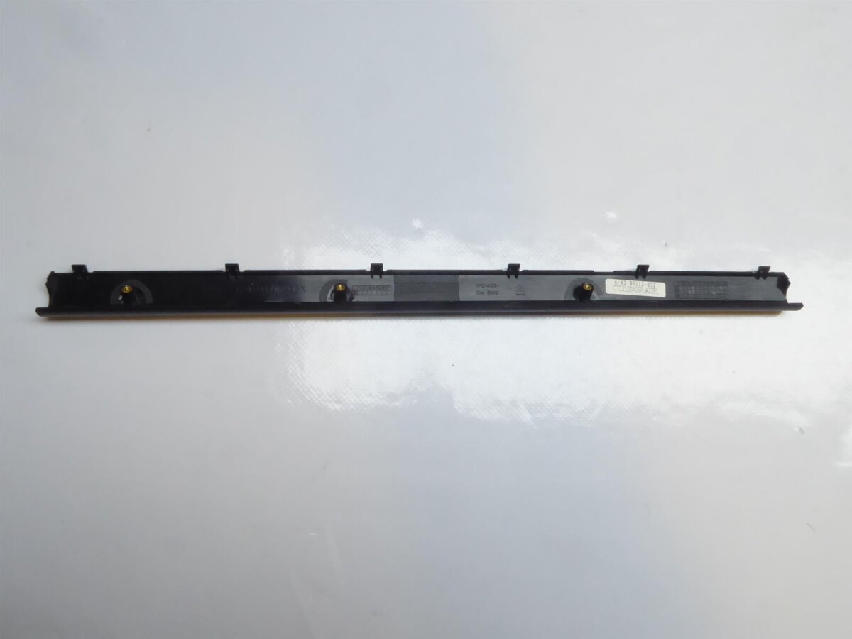 Clevo W170ER XMG Gehäuse Scharnierabdeckung 6-42-B7112-032, 15,55